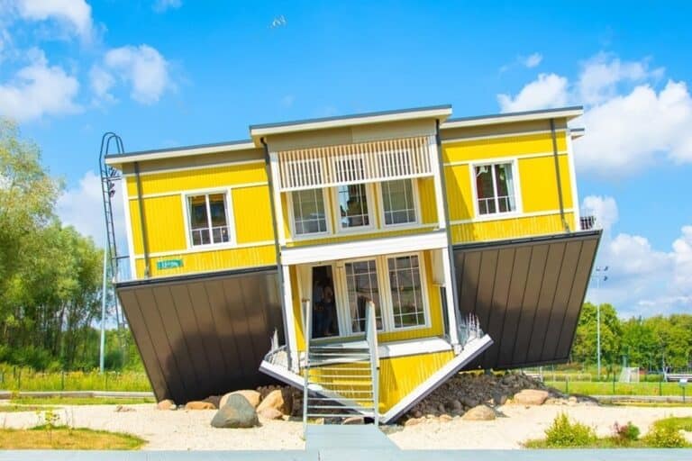 Les 10 meilleures maisons à l'envers à découvrir à travers le monde