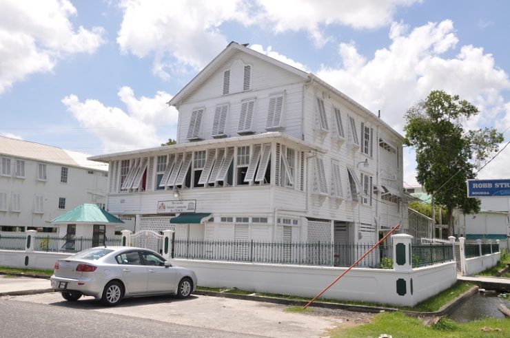Les maisons coloniales rénovées de Georgetown au Guyana