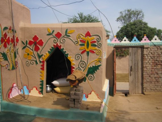 Les magnifiques maisons de boue de Thatta Kedona Les magnifiques maisons de boue de Thatta Kedona
