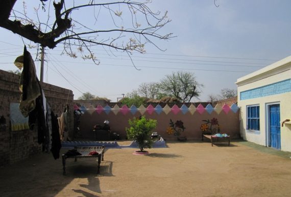 Les magnifiques maisons de boue de Thatta Kedona Les magnifiques maisons de boue de Thatta Kedona