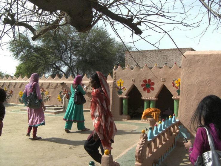 Les magnifiques maisons de boue de Thatta Kedona Les magnifiques maisons de boue de Thatta Kedona