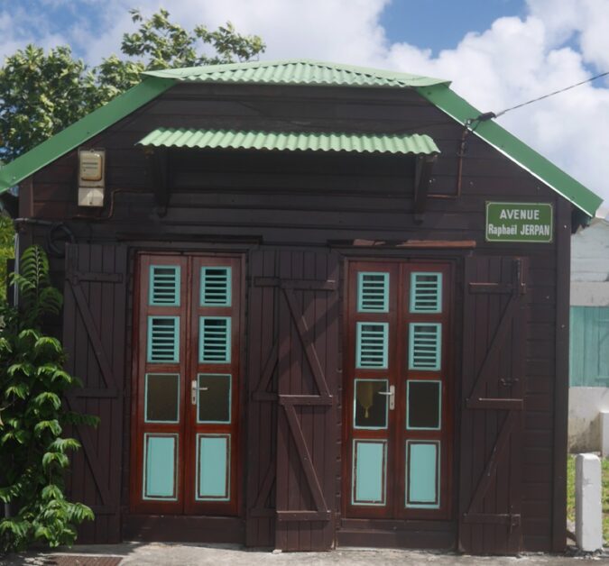 Case créole guadeloupéenne : maison traditionnelle
