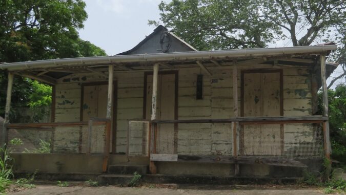 Case créole guadeloupéenne : maison traditionnelle