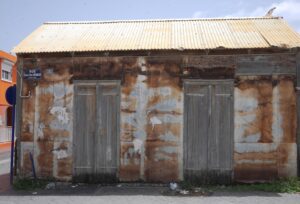 Case créole guadeloupéenne : maison traditionnelle