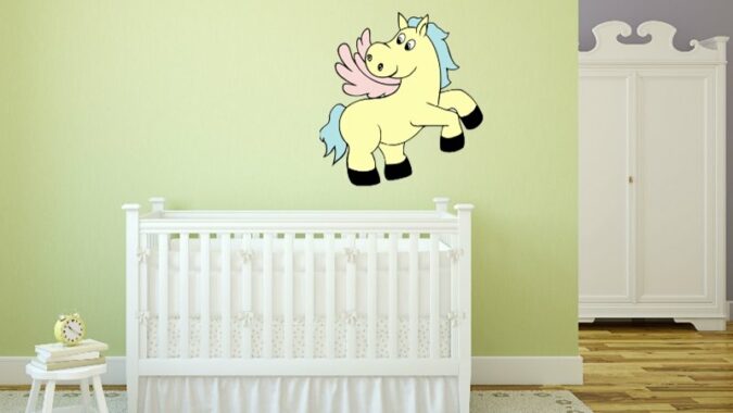 Conseils pour décorer une chambre de bébé avec des stickers muraux