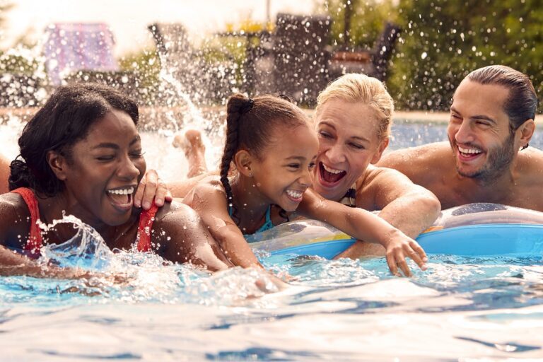 Les meilleurs modèles de piscine en polystyrène pour embellir votre jardin